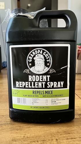 Grandpa Gus's Rodent Repellent Spray with Sprayer, Natural Peppermint & Cinnamon Oils Repel Mice and Stop Rats & Squirrels, 1 Gallon (Pack of 1)