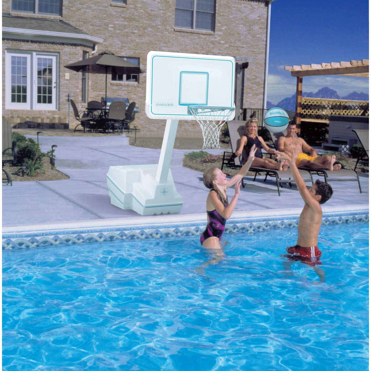 Dunnrite Splash and Slam Portable Swimming Pool Basketball Game Set