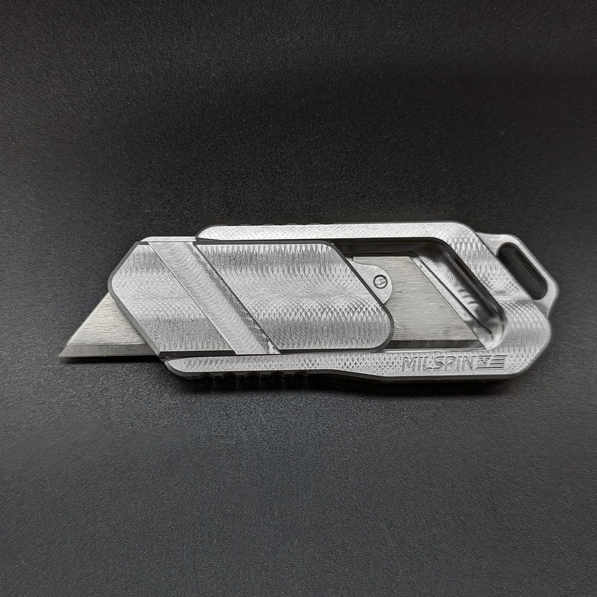 Milspin Magnus 2.0 Aluminum EDC Utility Knife with Retractable Razor and Internal Spare Blade Storage I 7 Blades Included I Made in USA