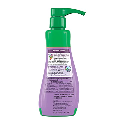 Miracle-Gro Blooming Houseplant Food, 8 oz., Plant Food Feeds All Flowering Houseplants Instantly, Including African Violets