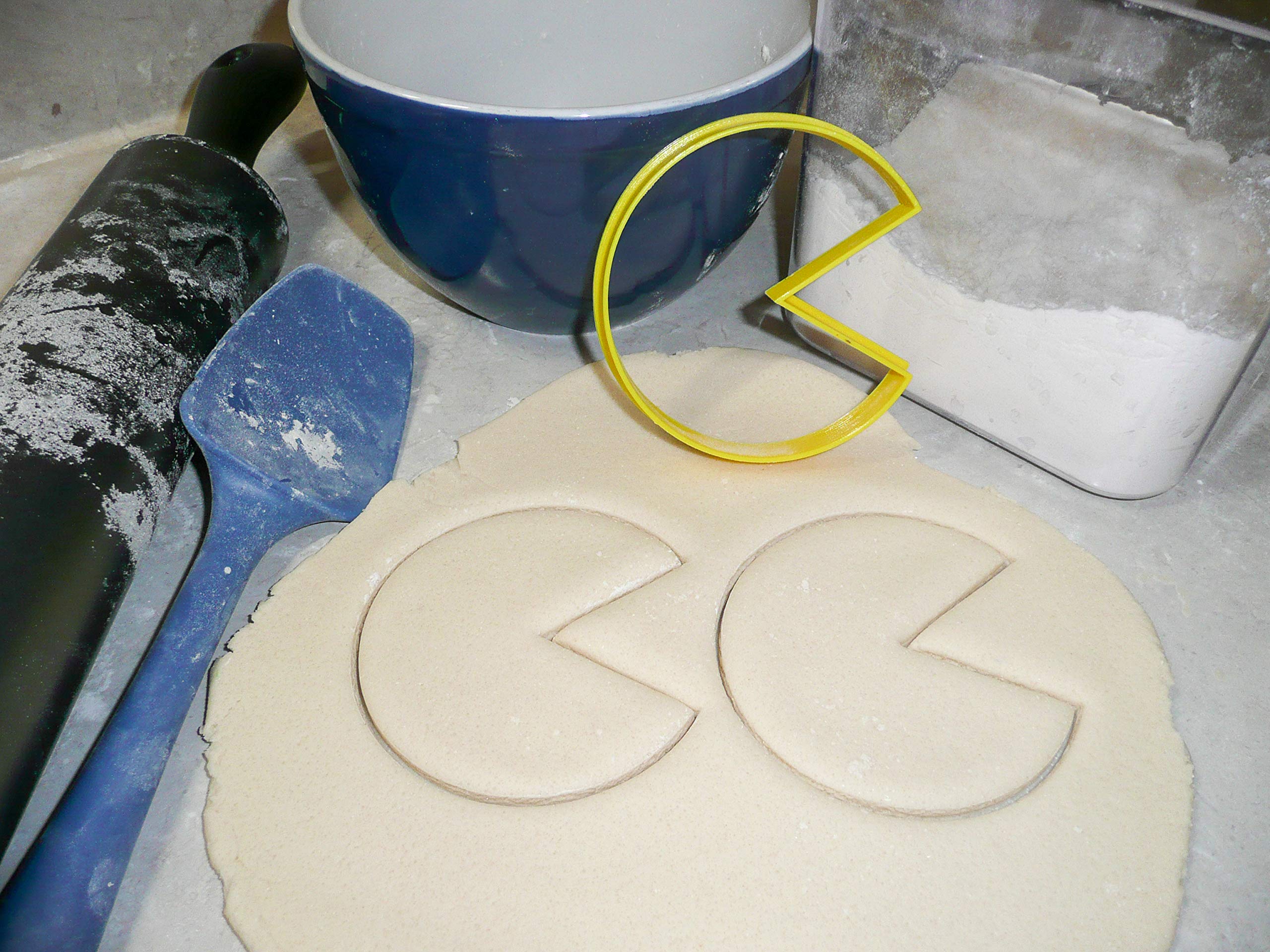 INSPIRED BY PACMAN VIDEO ARCADE GAME CHARACTERS SET OF 3 COOKIE CUTTERS MADE IN USA PR1074