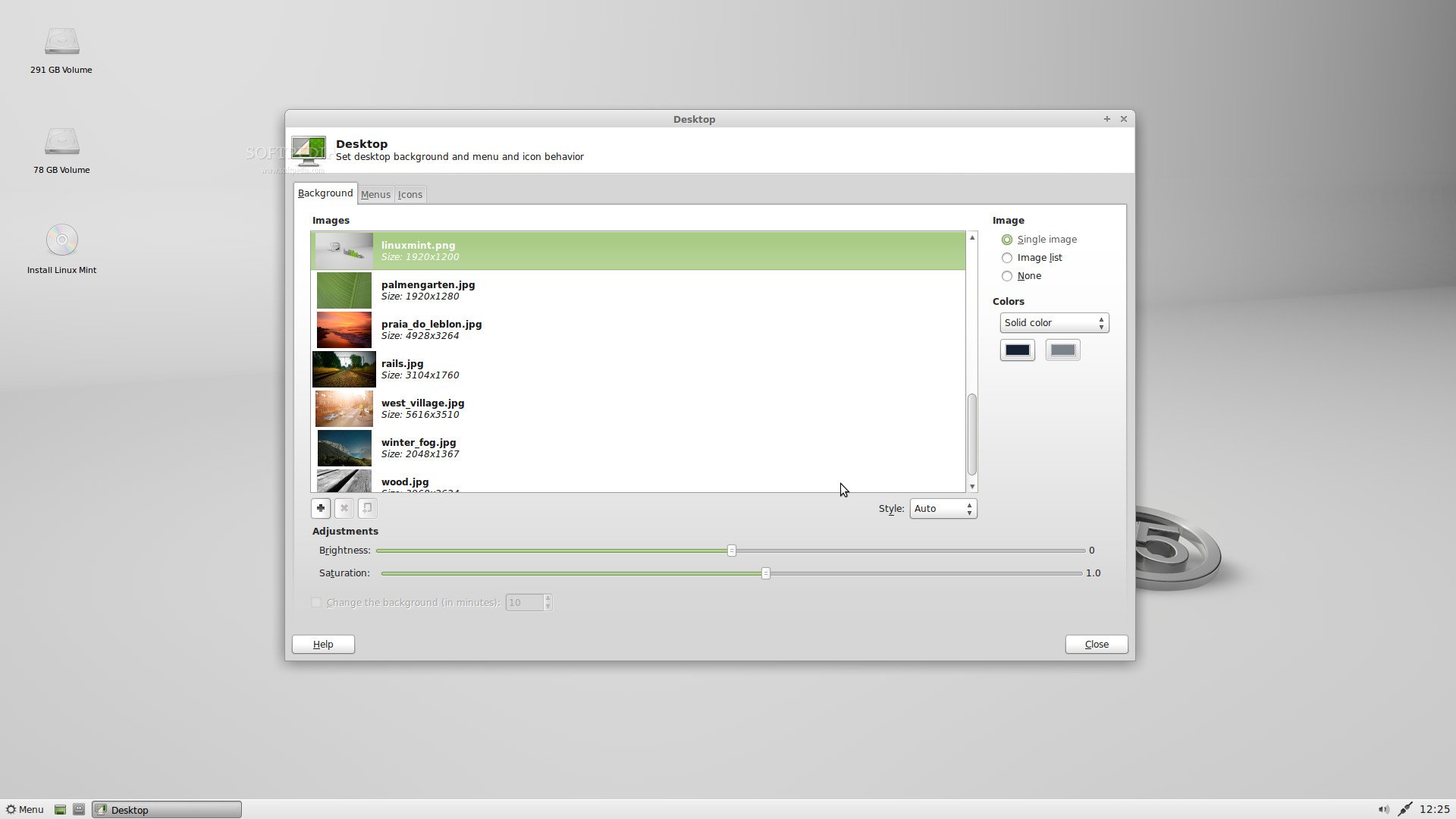 Linux Mint 15 on 16gb USB Flash Drive 32 Bit & 64 Bit Mate Cinnamon KDE Xfce Included -- DVD Bonus Material Included