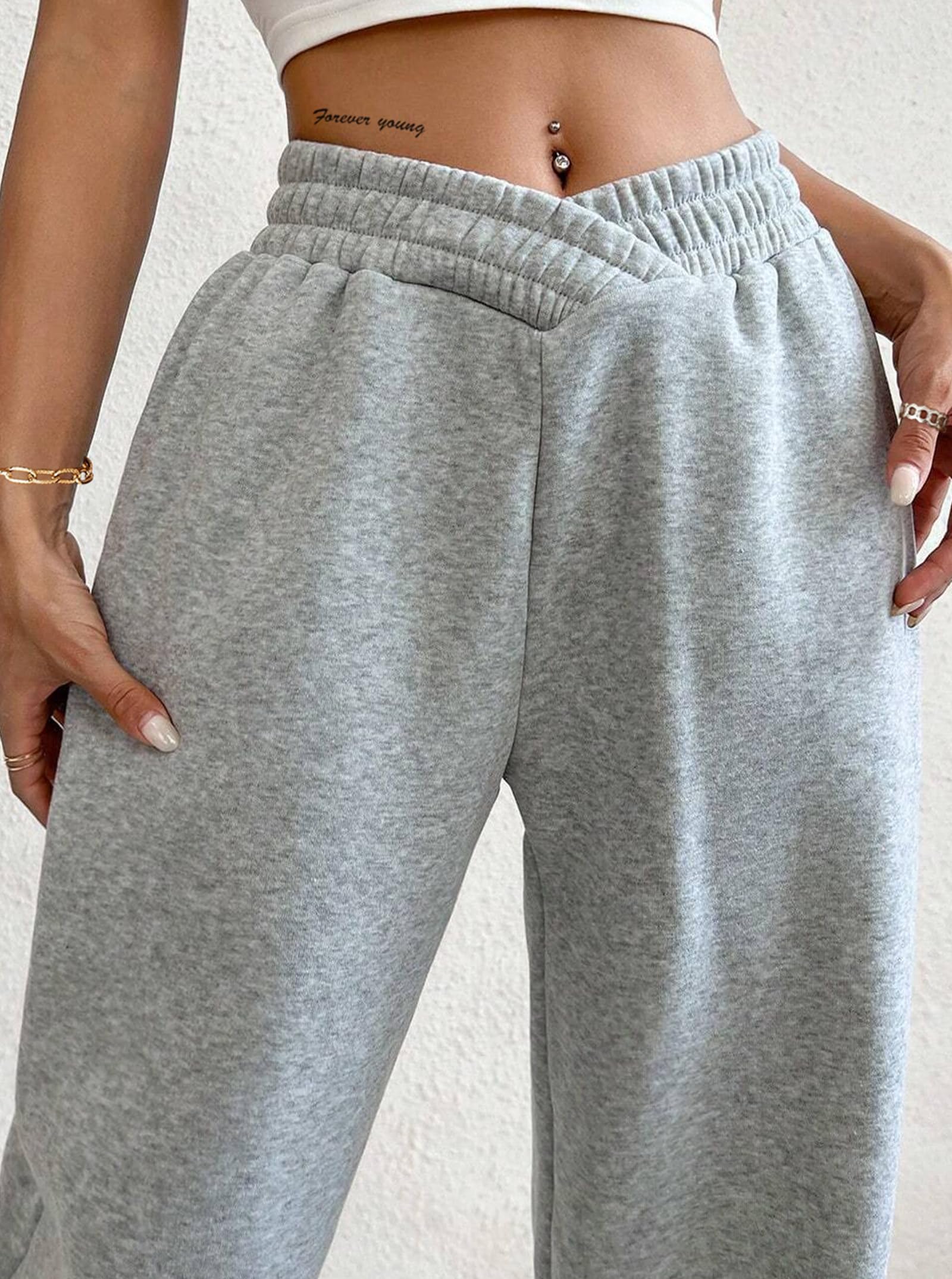 Hilinker Women's High Waisted Letter Print Sweatpants Baggy Drawstring Elastic Joggers Black X-Large