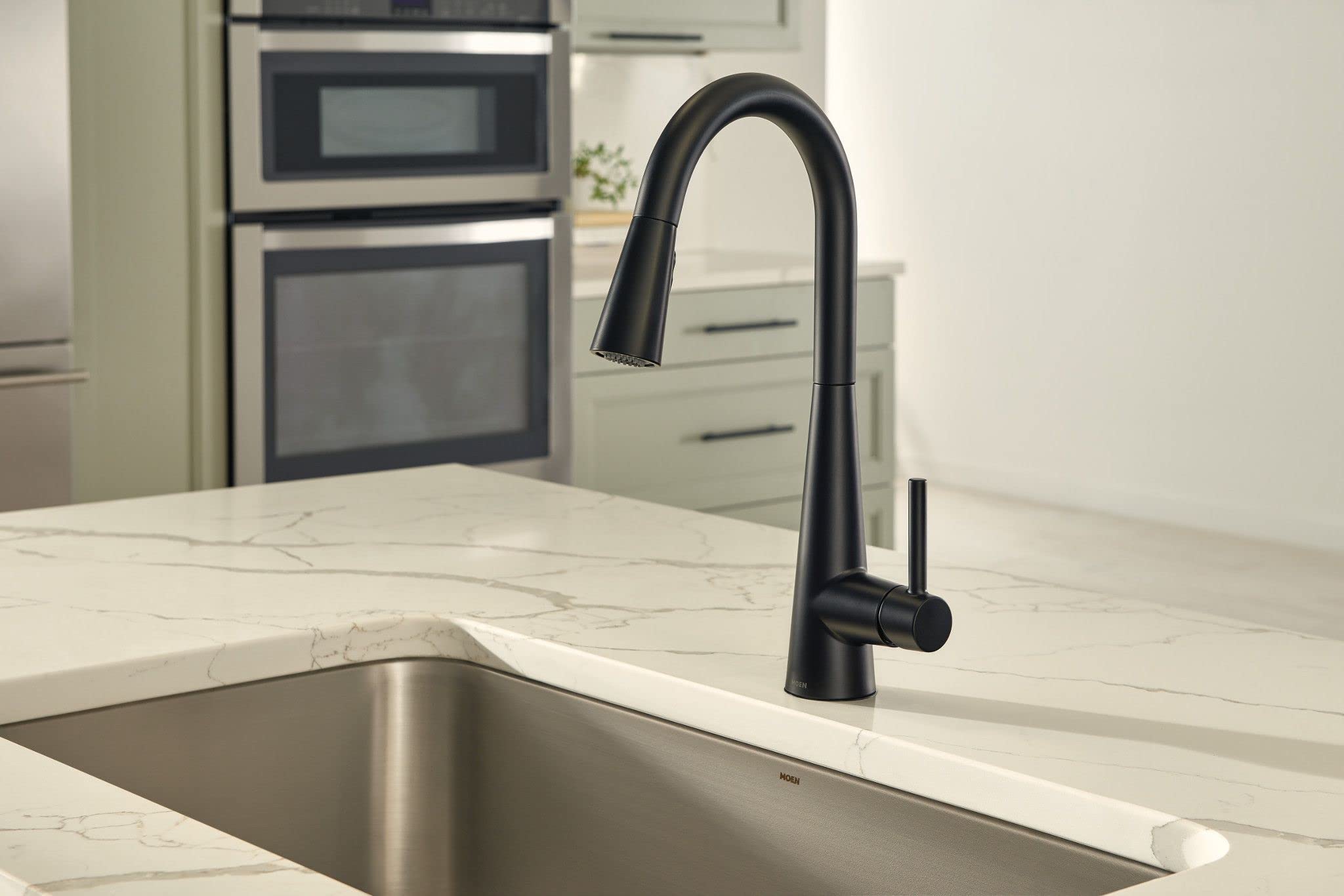 Moen 7864BL Sleek One-Handle High Arc Pulldown Kitchen Faucet Featuring Reflex (7864BL), Matte Black with Kitchen Soap and Lotion Dispenser