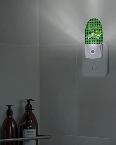 St. Patrick's Day Clover Night Light, LED Plug in Night Light, Green and Black Checkered Green Truck Gold Night Lights with Dusk to Dawn Sensor Decorative Kids/Adults Nightlight for Bedroom Bathroom