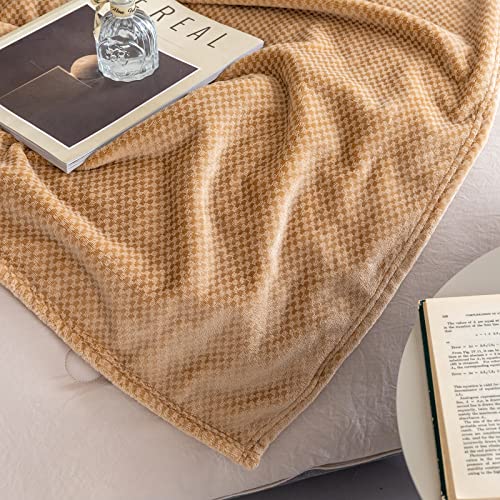 Qidordour Throw Blankets, Checkered Blanket, 60x80 Inch Flannel Fleece Jacquard Bed Throw, 310GSM Soft Microfiber Plush Fuzzy Cozy Luxury Bed Blanket for Couch, Sofa, Bedroom, Travel, Camping, Camel