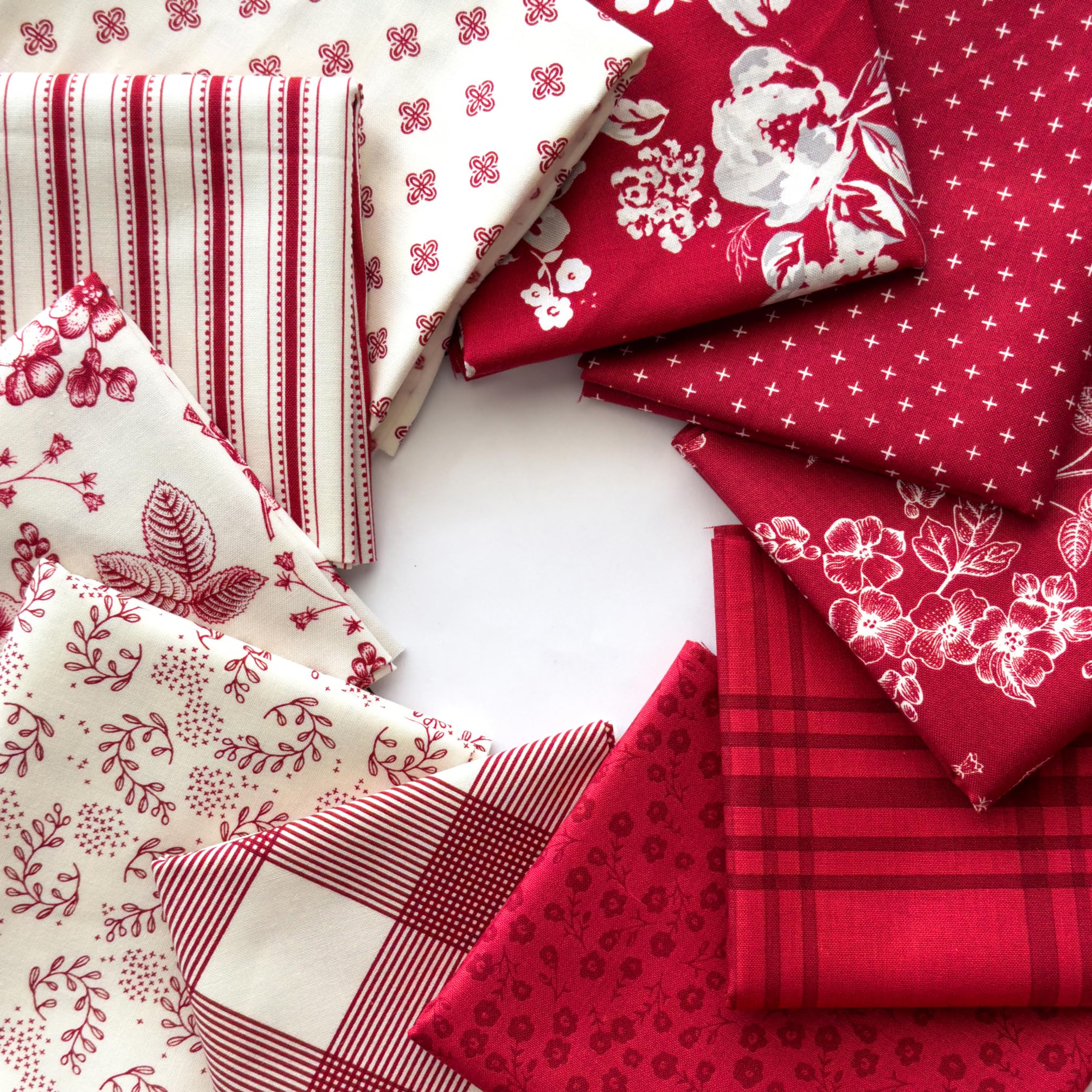 Lily Bella Fabrics Heirloom Red Fat Eighth Bundle (10 Pieces) by My Mind's Eye for Riley Blake (MME.HEIRLOOMRED.A.10FE)