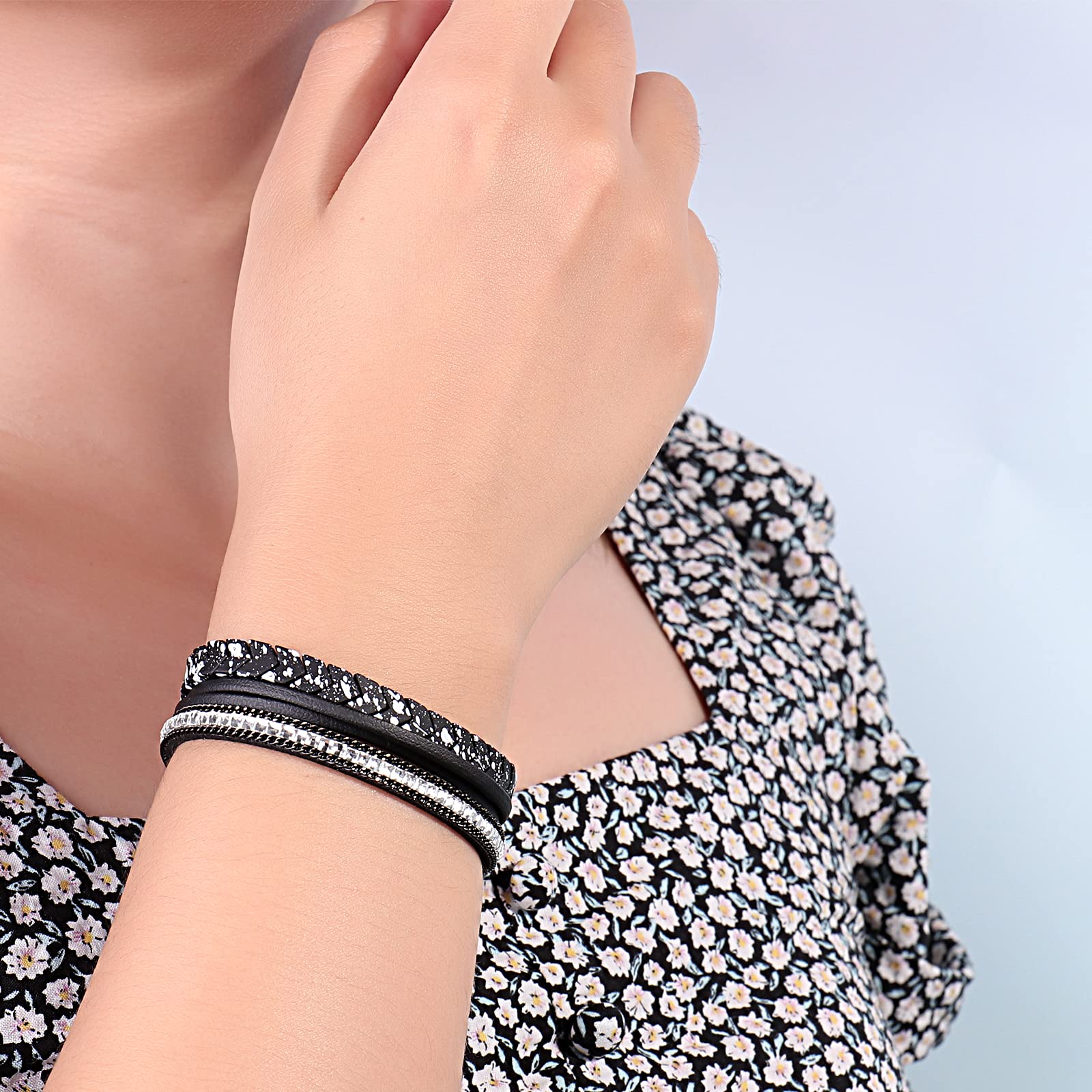 FANCY SHINY Hematite Leather Wrap Bracelets Beaded Healing Stone Cuff Bracelet Rhinestone Boho Jewelry Gift for Women with Clasp(Silver)