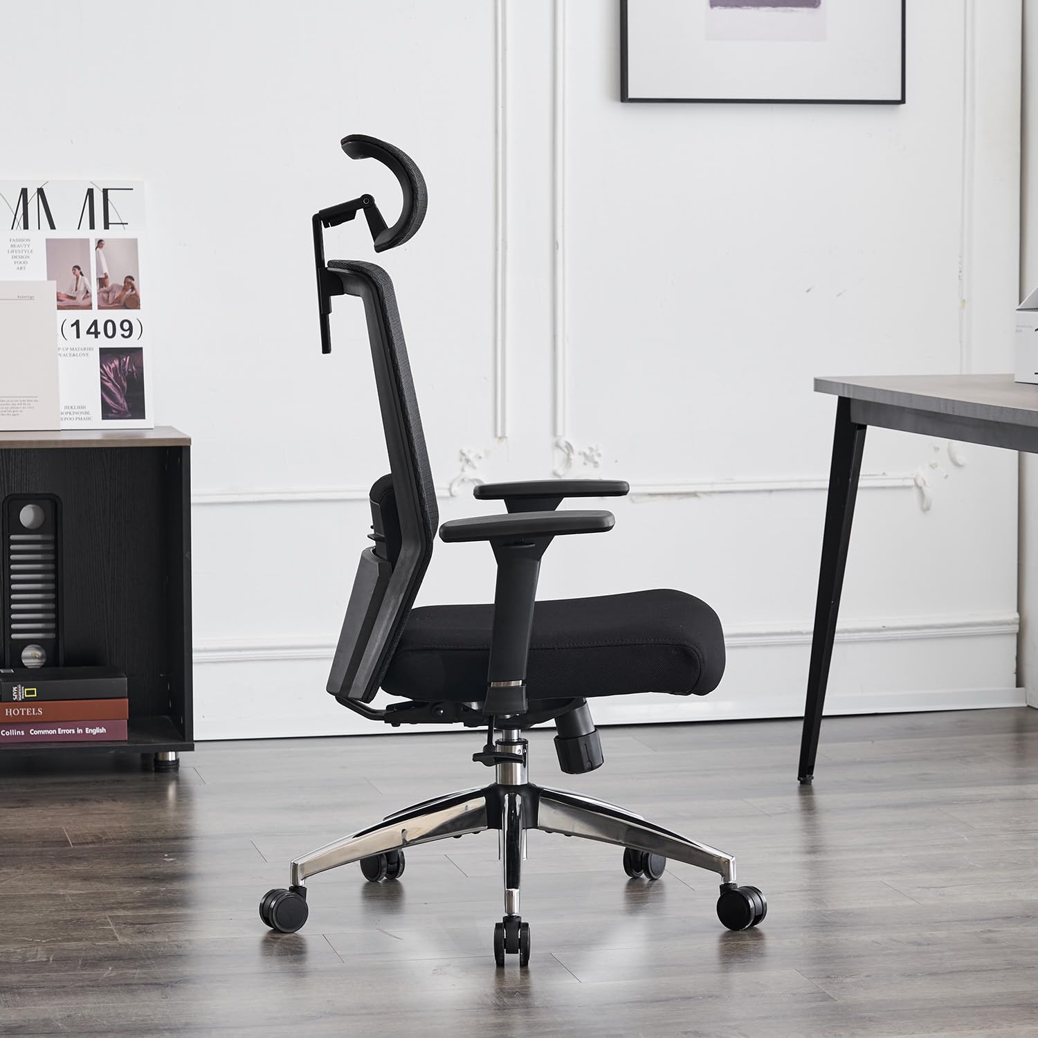 Ergonomic Office Chair, High-Back Mesh Chair 2D Adjustable Headrest with 3D Metal Armrest, Adjustable Lumbar Support Swivel Computer Executive Chair for Office