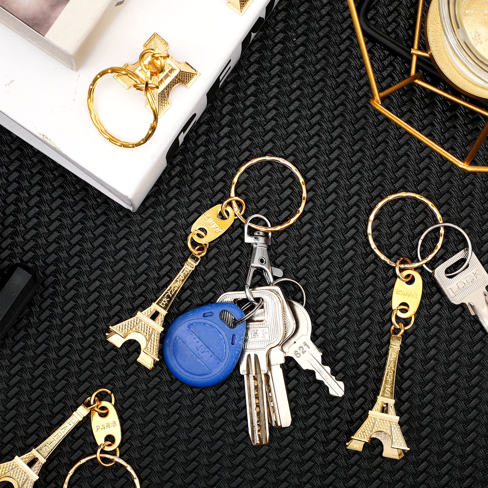 Inbagi 50 Pieces Eiffel Tower Keyring Paris Eiffel Tower Keychains Retro French Souvenirs Keychains Eiffel Tower Keychain Bulk for Home Jewelry Birthday Table Graduation Thank You Gifts (Gold)