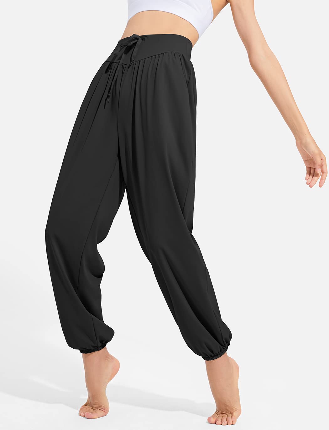 Haellun Women's Drawstring Yoga Joggers Harem Pants Loose Workout Sweatpants Lounge Pants with Pockets(Black,M)