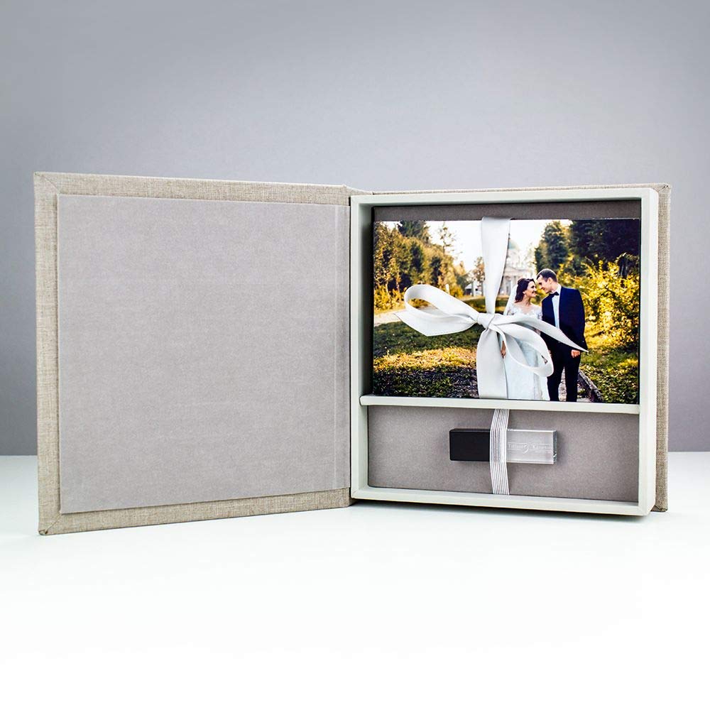 Flashscot Custom USB Gift Box for Photographers and Presentation of Photos - Light Gray Impression - 5"x7", 32GB USB