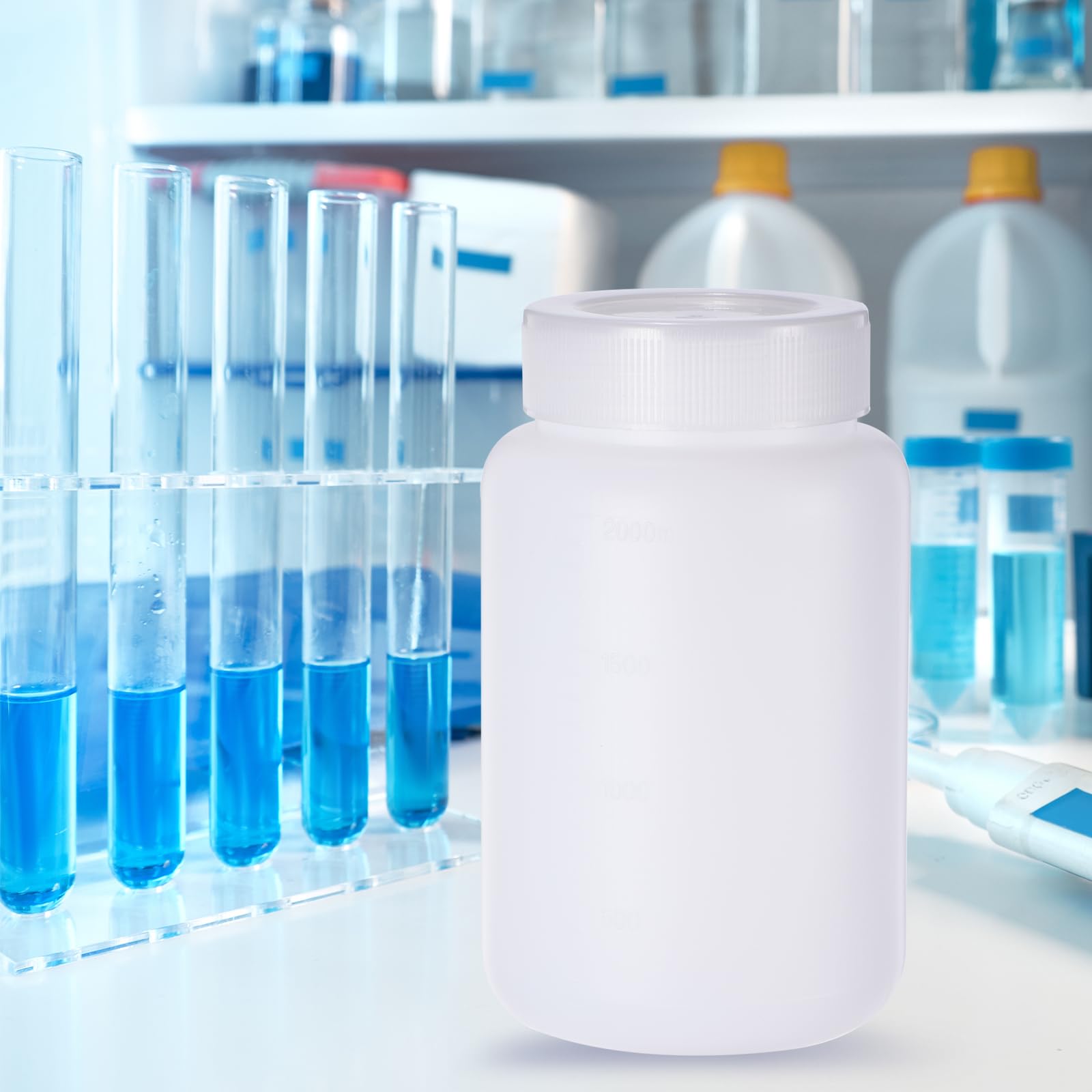 PATIKIL 2000ml Reagent Bottles, PE Wide Mouth Round Graduated Bottles with Screw Cap for Lab Water Reagent Liquids Solid Sample Storage Seal, Transparent White