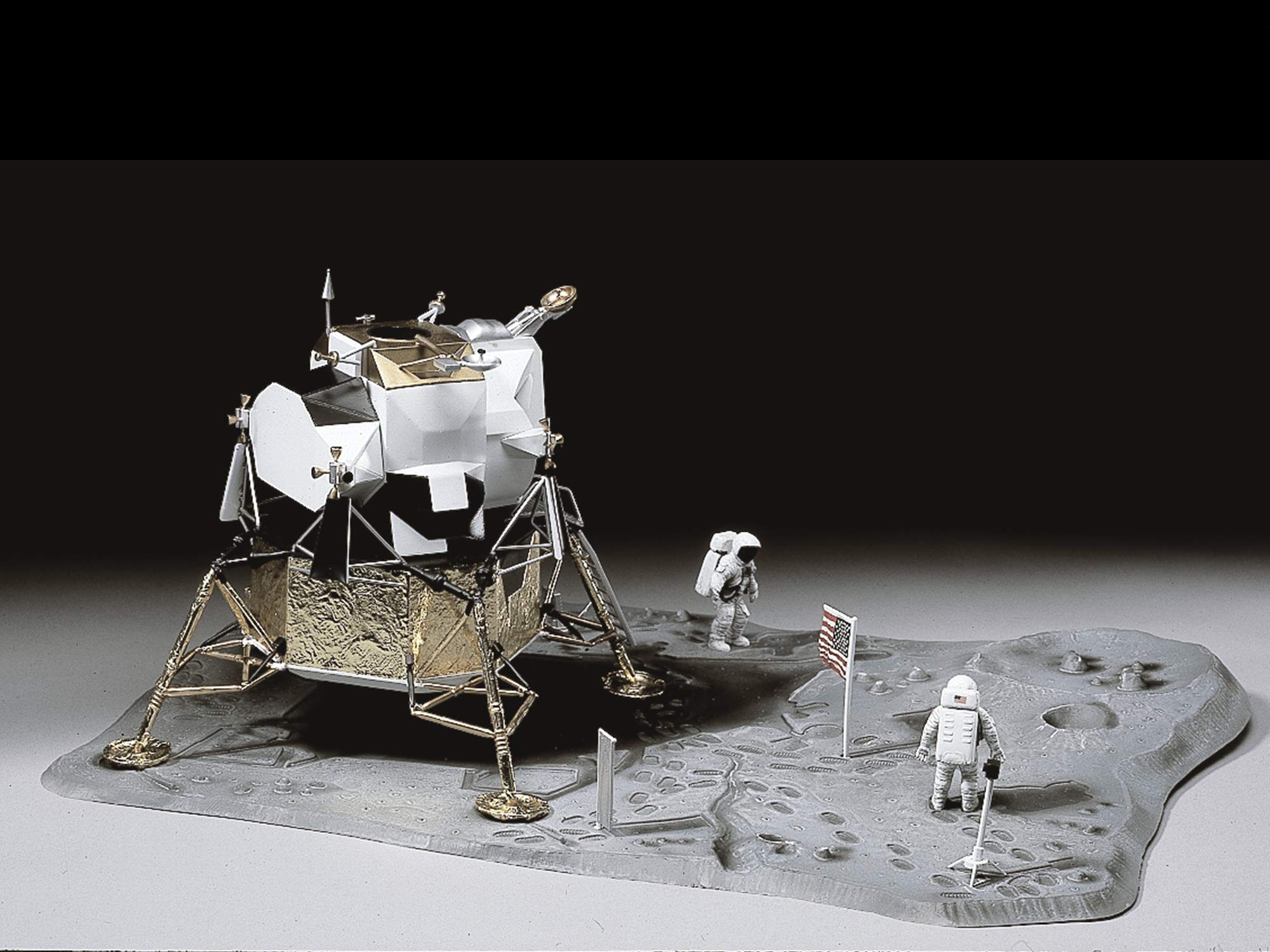 First Lunar Landing Model Kit 1/48 Scale