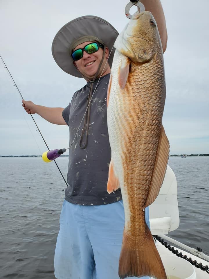 FOUR HORSEMEN TACKLE Popping Corks for Redfish and Speckled Trout - Durable Bobbers for Saltwater and Freshwater - 5 Inch - Red (Pack of 1)