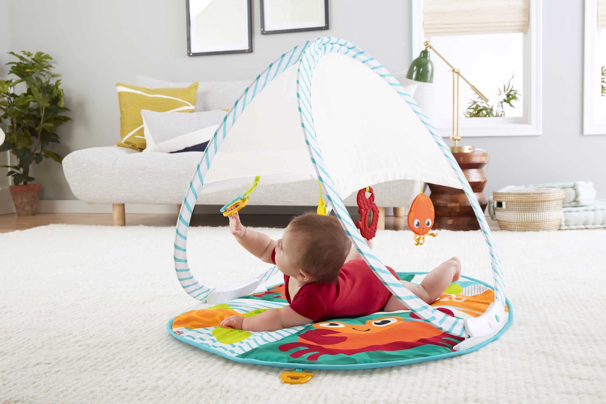 Fisher-Price Fold & Go Portable Gym, Ocean-Themed Infant Activity Mat