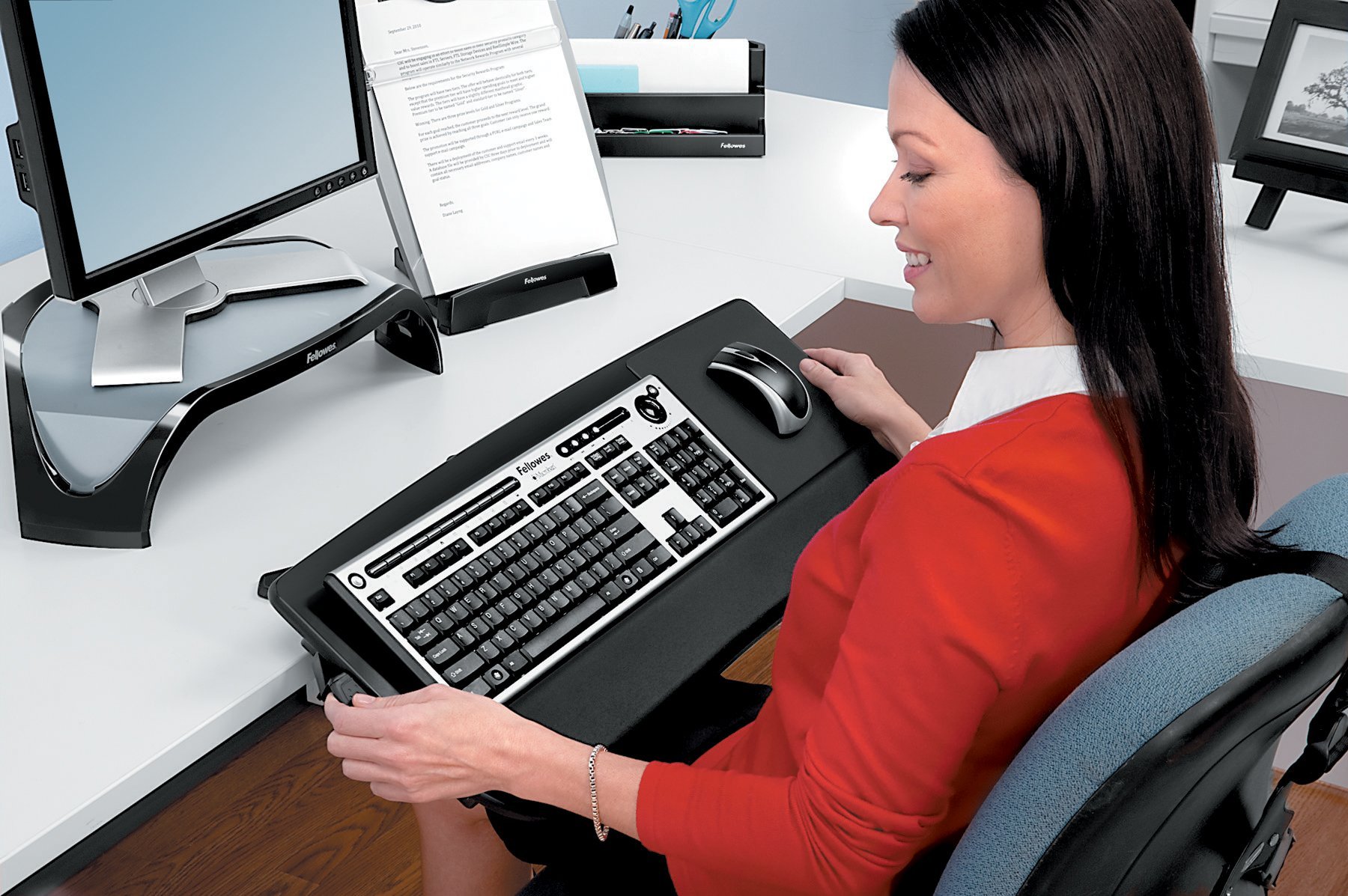 Fellowes Tilt-n-Slide Keyboard Manager (8060101), Black