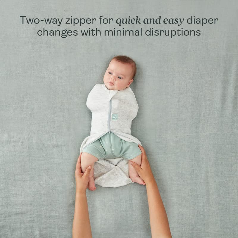 ergoPouch 0.2 tog Cocoon Swaddle Bag- 2 in 1 Swaddle Transitions into arms Free Wearable Blanket Sleeping Bag. 2 Way Zipper for Easy Diaper Changes (Clouds, 2-6 Months)