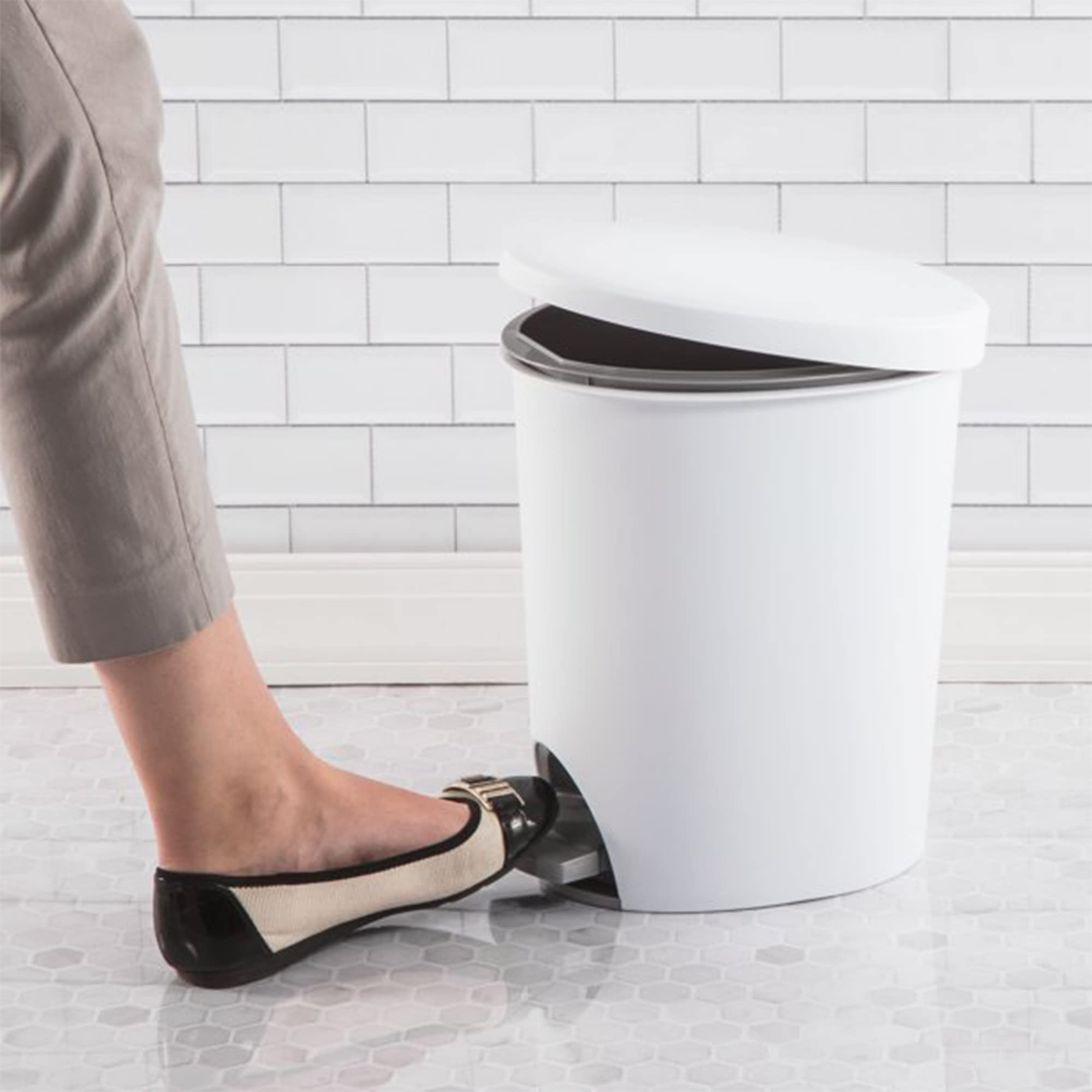 Sterilite 2.6 Gallon Ultra StepOn Wastebasket w/ Lid, Small Plastic Trash Can for the Bathroom, Bedroom, or Dorm, Pedal and Liner, White, 2-Pack