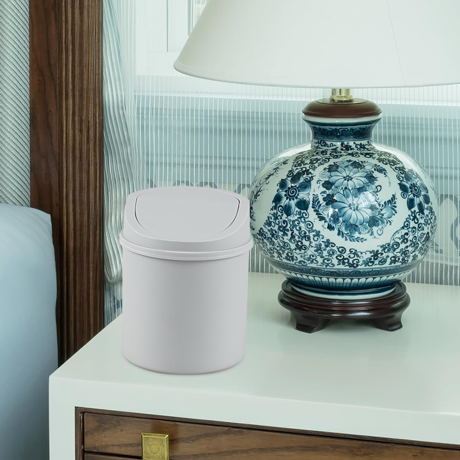 Neadas Plastic Mini Trash Can with Swing Lid, 0.5 Gallon Desktop Tiny Rubbish Bin, Grey