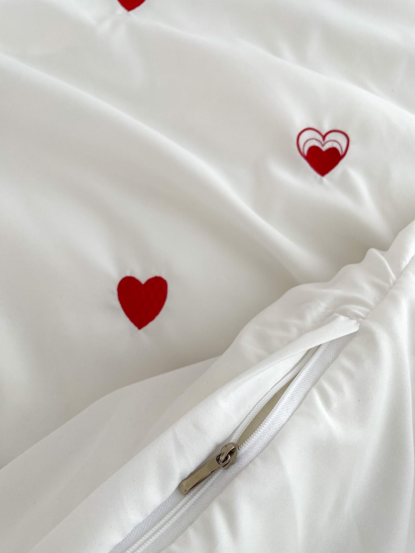 QWINEE 3Pcs Heart Embroidered Duvet Covers Sets Soft 3 Pieces Farmhouse Bedding Set with 1 Comforter Cover and 2 Pillowcases for All Season Rustic Lightweight White A Full