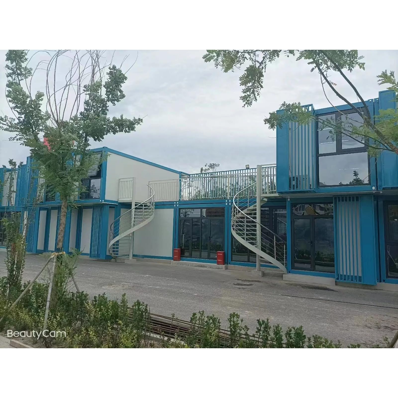 Portable prefabricated Tiny Home,Prefabricated Steel Frames Container House, Mobile prefab Office,Food Selling Booth, Shopping Container Home of 18㎡ 36㎡ 73㎡