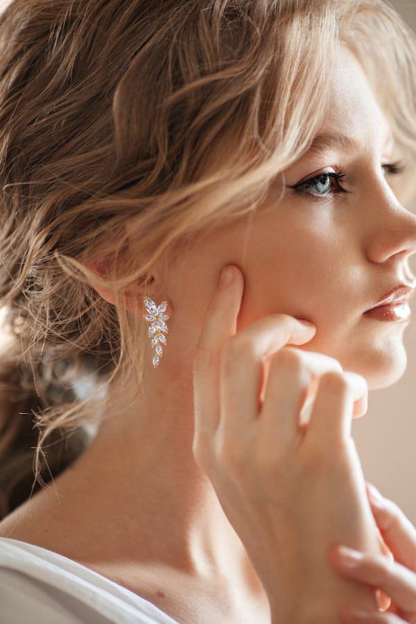 GEORYTOT Marquise Wedding Earrings for Brides Bridesmaid,Cubic Zirconia Elegance Floral Dangle Earrings for Wedding Prom Party Silver Tone