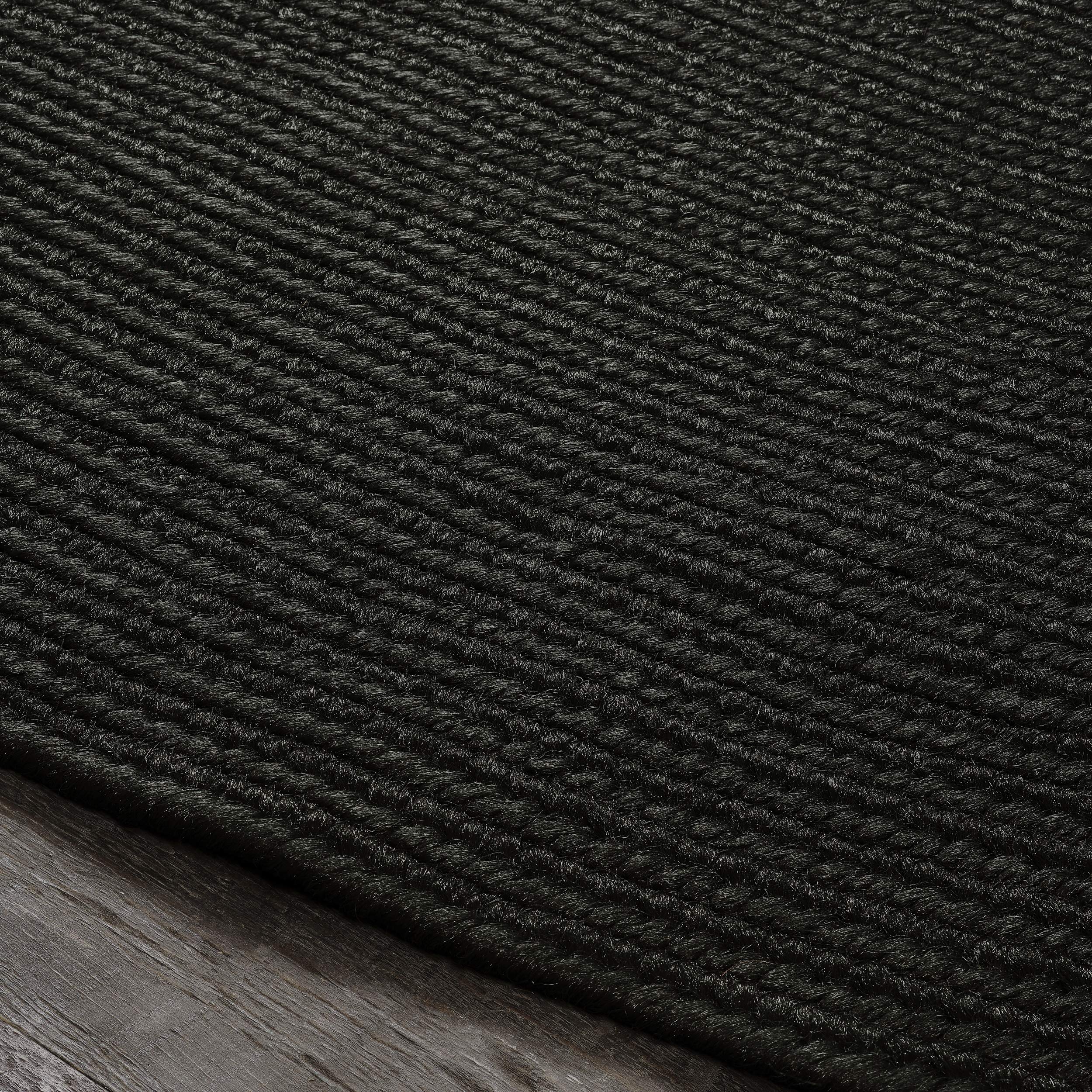 Superior Reversible Braided Indoor/Outdoor Area Rug, 4' Round, Black