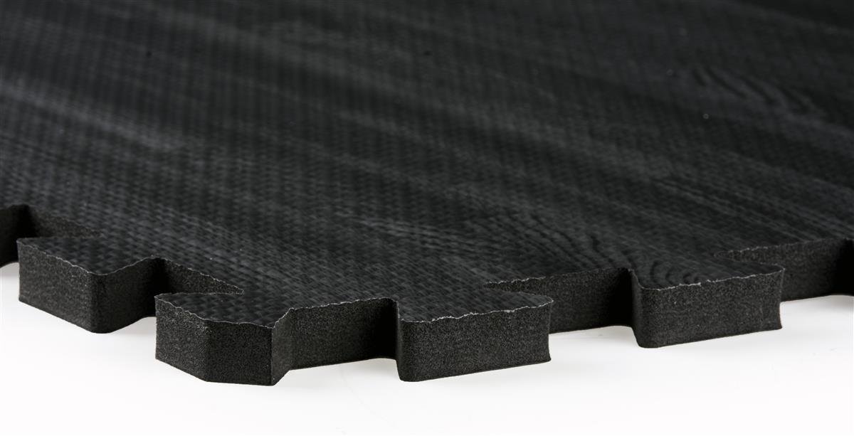 Displays2go 26-pc Wood Grain Interlocking Foam Flooring Mats, 0.5 Inch Thick, 10 x 10 Foot Display – Gray (WOMMGYGY)