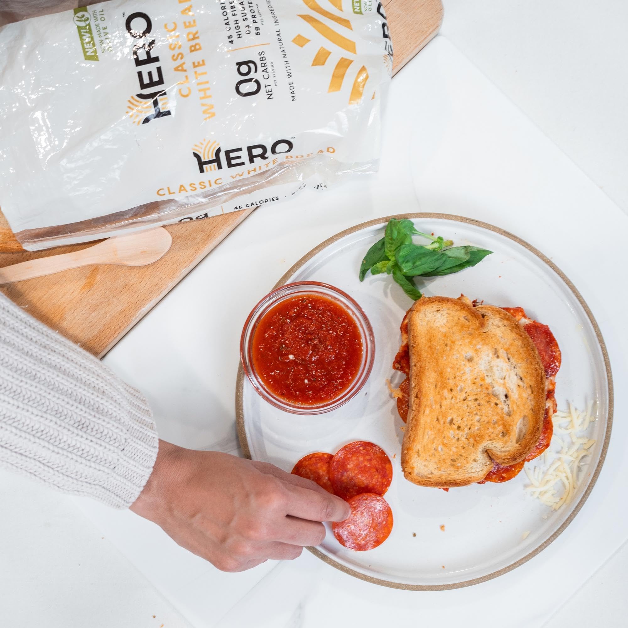 Hero Classic White Bread β Delicious Bread with 0g Net Carb, 0g Sugar, 45 Calories, 11g Fiber per Slice | Tastes Like Regular Bread | Low Carb & Keto Friendly Bread Loaf β15 Slices/Loaf, 2 Loaves