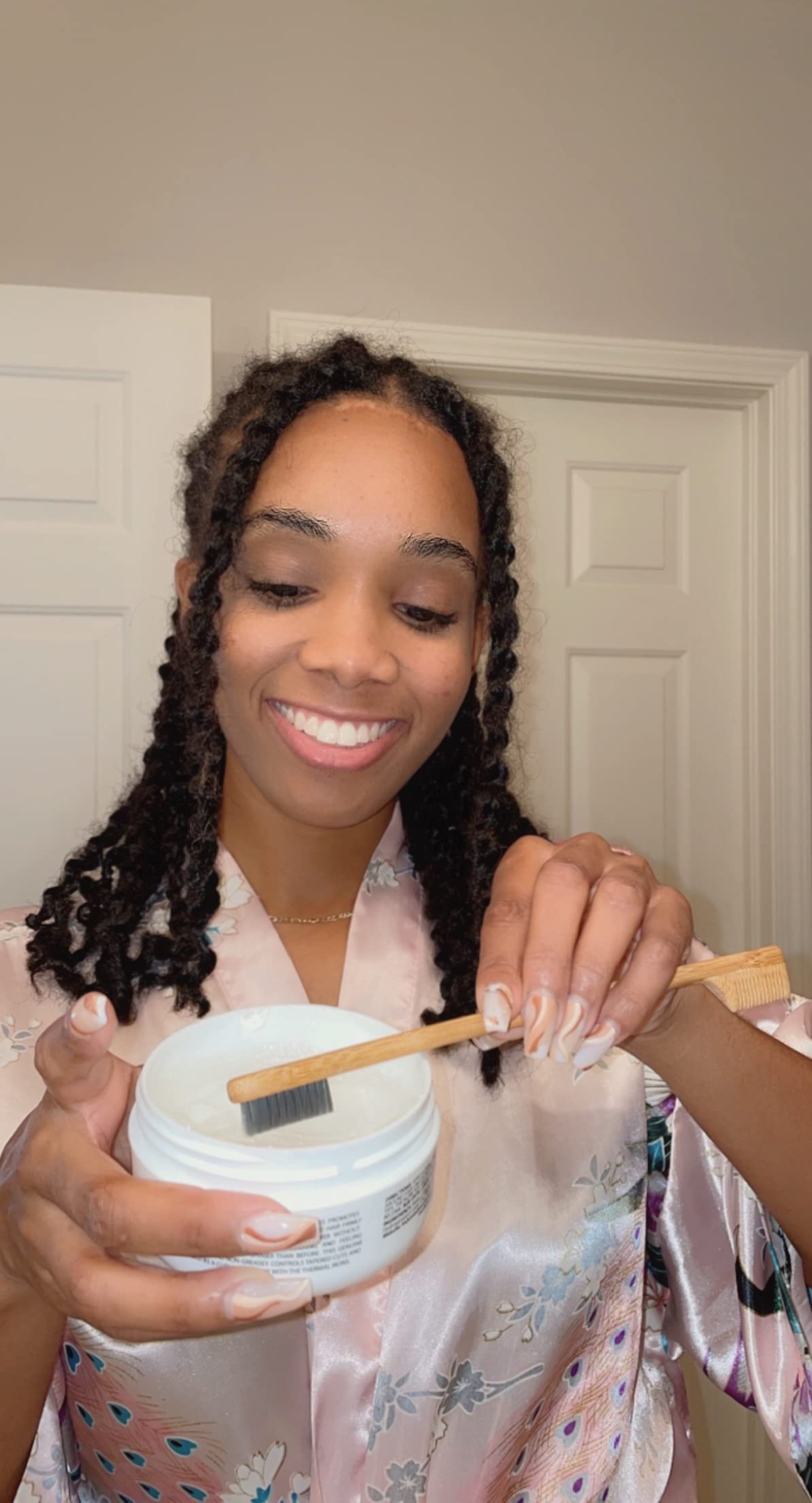 GranNaturals Edges Brush and Comb for Edge Control - Sturdy Bamboo Handle - Styling & Gentle Care Tools - Edge Fixer for Baby Hairs - Compact Curling Accessories for Curly Hair