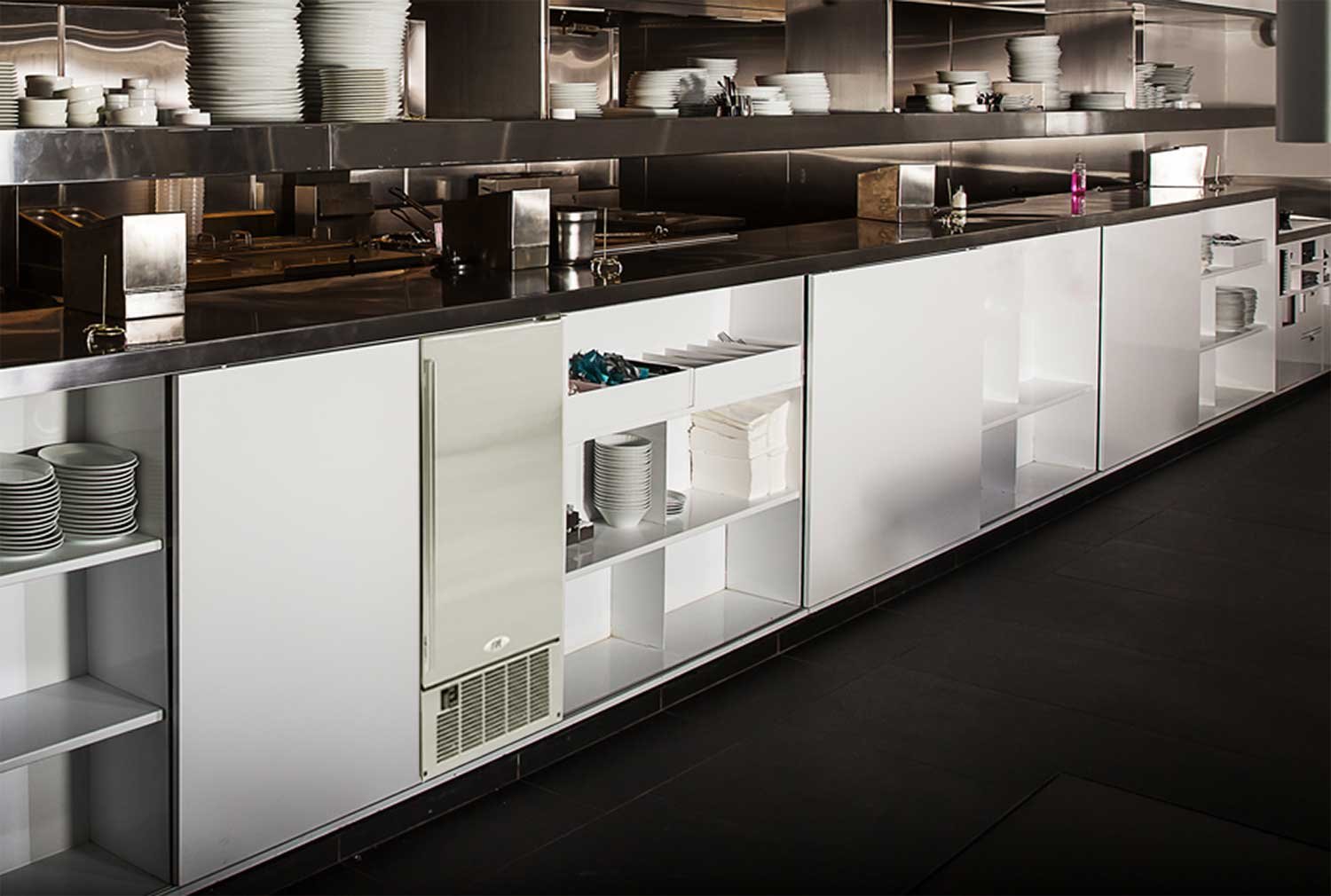 IM-60YUS Under-Counter Ice Maker (commercial grade)