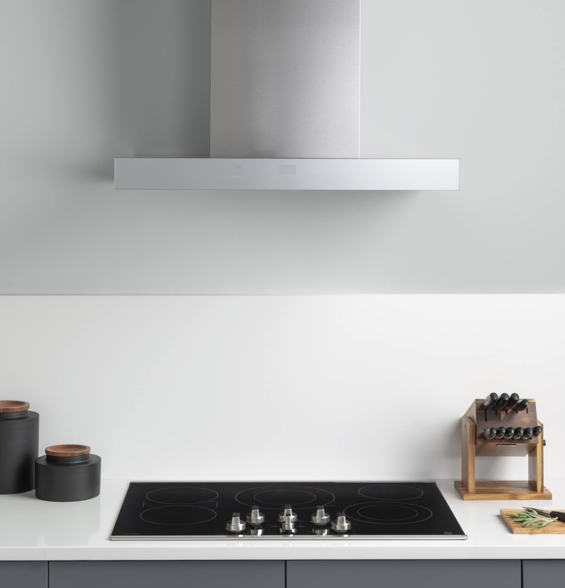 GE PP7030DJBB 30 Inch Electric Cooktop with 5 Radiant, Bridge SyncBurners, 9/6 Inch Power Boil Element, Keep Warm Setting, Red LED Backlit Knobs, ADA Compliant Fits Guarantee