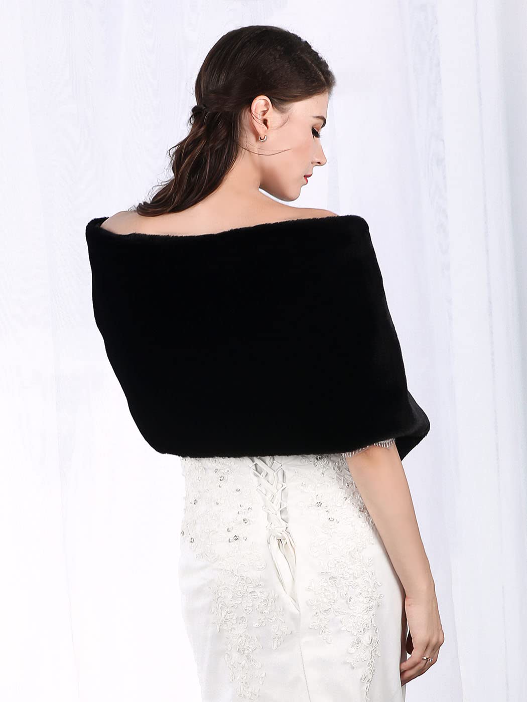 GORAIS Women's Wedding Faux Fur Shawls and Wraps Long Bridal Fur Scarf Stoles with Brooch for Bride and Bridesmaids (Black)