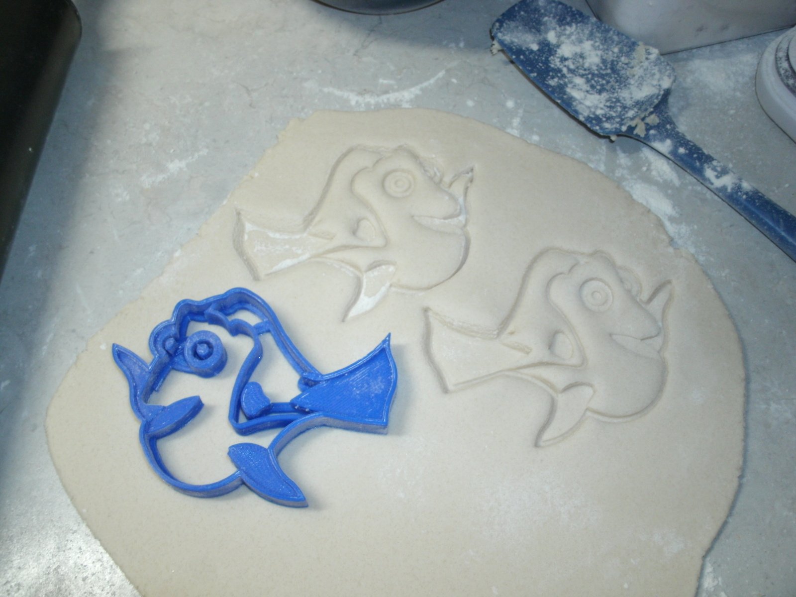 INSPIRED BY FINDING DORY NEMO FISH MOVIE CHARACTERS SET OF 2 COOKIE CUTTERS MADE IN USA PR1046