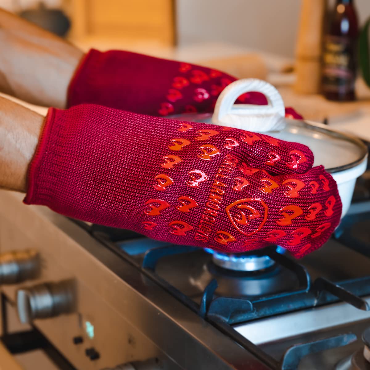 Grill Armor Oven Mitts - Extreme Heat Resistant EN407 Certified 932℉ - Cooking Mitts for BBQ, Grilling, Baking, Camping, Fire Pit, Cast Iron, Smoker, Pizza & More - Indoor & Outdoor - Red