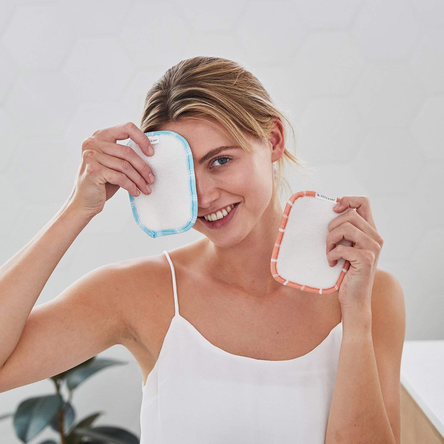 Dock & Bay Reusable Makeup Pads - Face & Skin Cleaner - Ultra Soft, Washable - 3 Pack with Included Wash Bag - (12x10cm) - Peppermint Pink