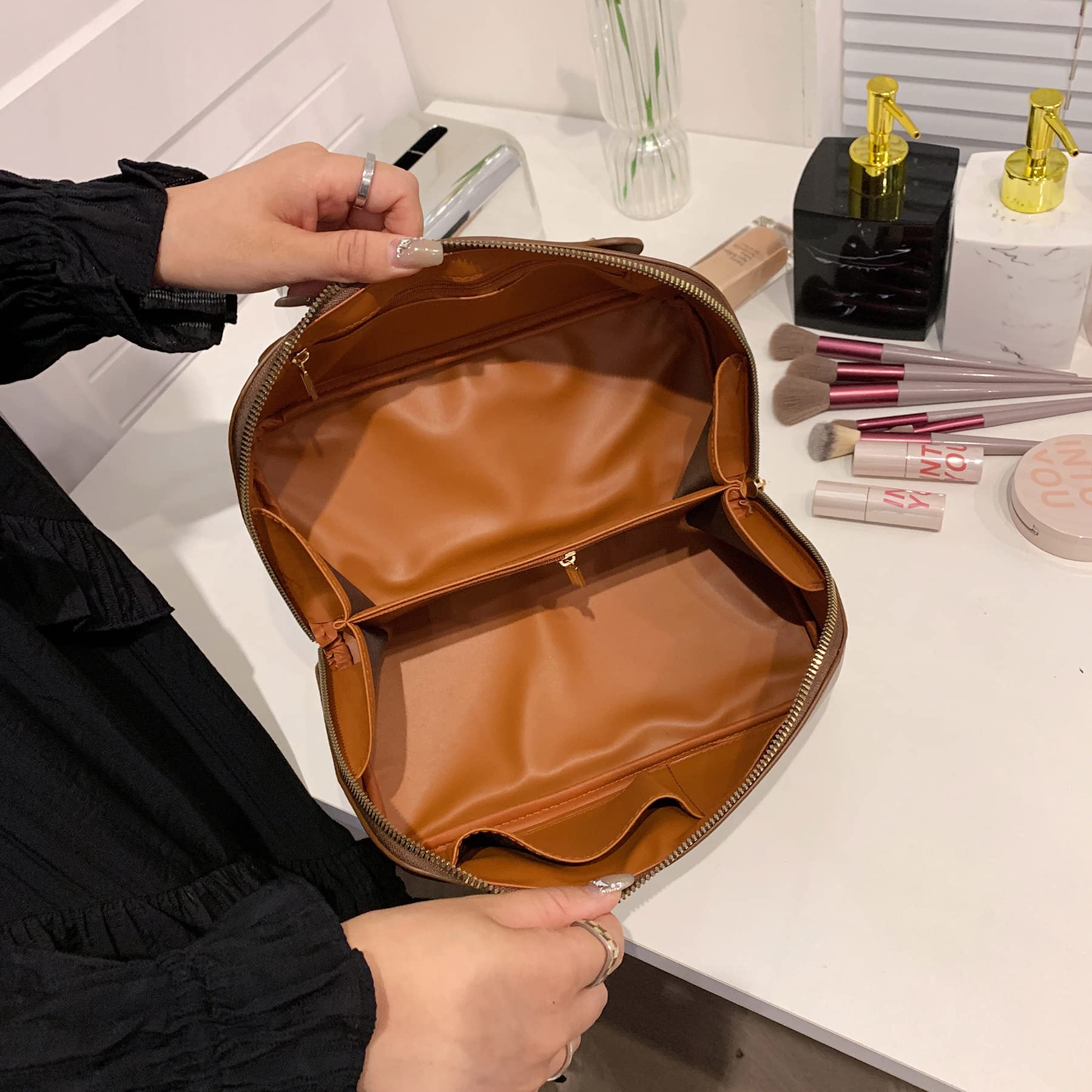 Large Capacity Travel Cosmetic Bag,Multifunctional Storage Makeup Bag for Women,PU Leather Portable Opens Flat Makeup Bag,Cosmetic Bag with Handle and Divider for Toiletries