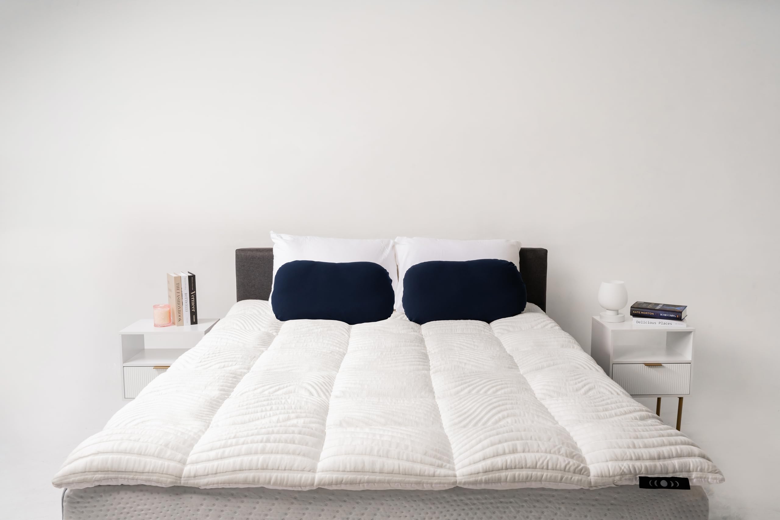Moon Pod Cloud Cover Mattress Topper - Plush Pillow Top Accessory | Upgrade Your Mattress with a Foam & Microfiber Blend for a Cool, Zero-Gravity Floating Sleep Sensation - Queen Pillow Top Cover