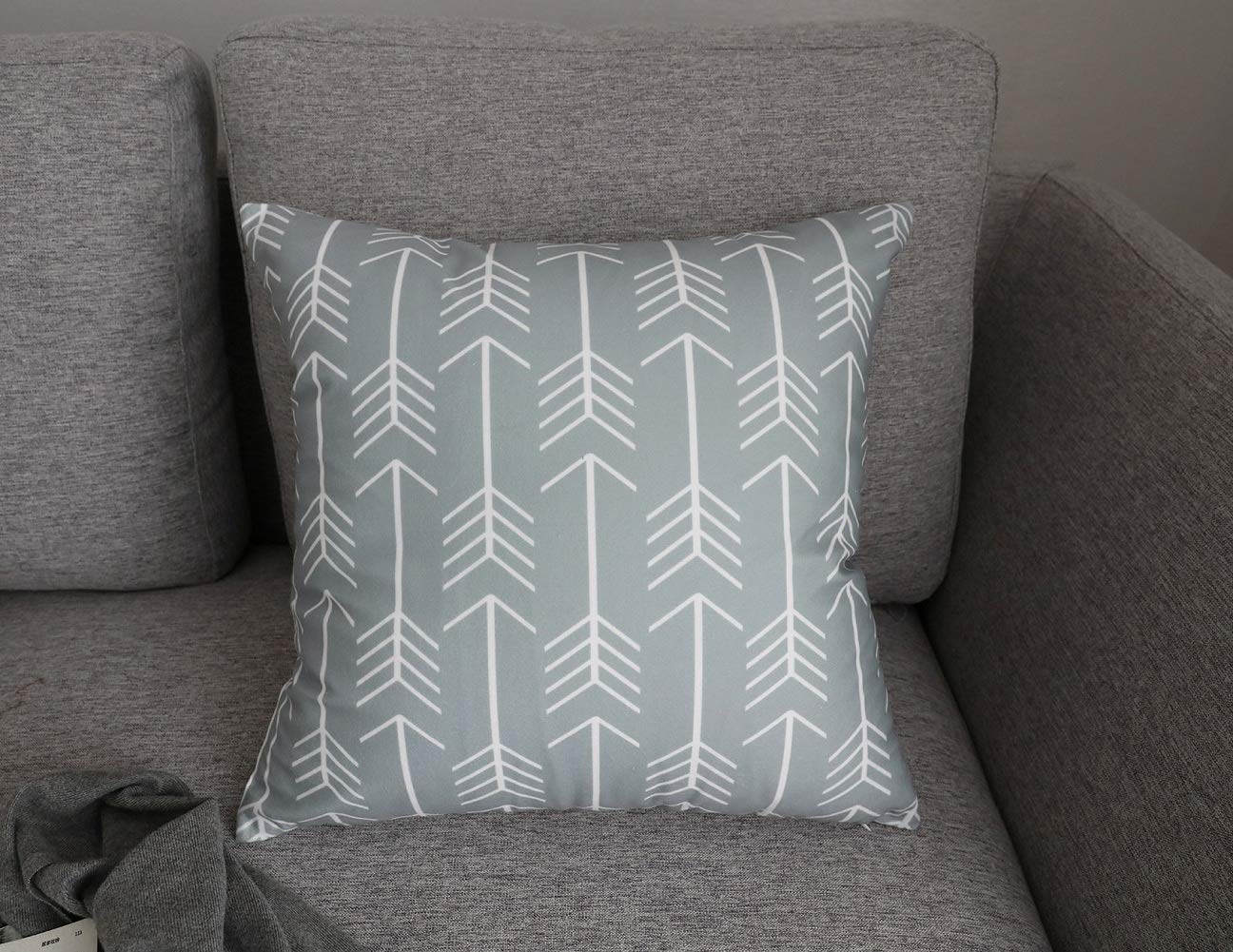 FanHomcy Accent Decorative Throw Pillow Cases Soft Microfiber Outdoor Throw Pillow Covers 18 x 18 for Couch Bedroom, Set of 4, Grey Quatrefoil Arrow Ogee Chevron Patterns