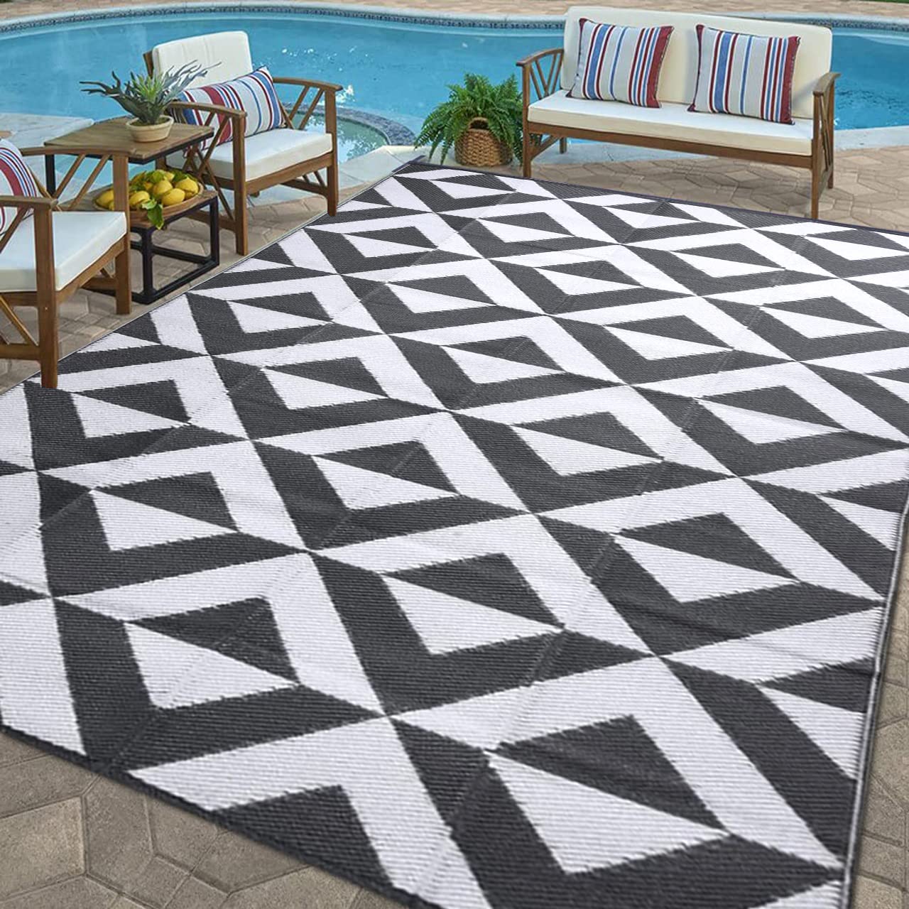 Eleet Reversible Mats, Plastic Straw Rug 3x5 ft - Modern Area Rug - Waterproof Portable Outdoor Rug RV, Patio, Backyard, Deck, Picnic, Beach, Trailer, Camping (3 x 5 ft, Olive Green)