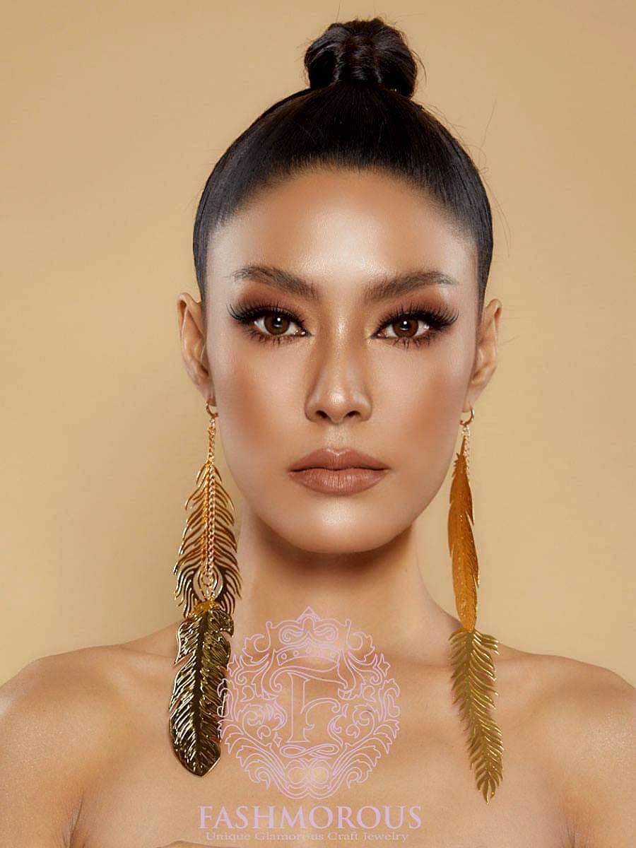 Fashmorous Gold Feather Earrings for Women Dangling Peacock Feather Earrings Gold Peacock Feather Earrings for Women Dangle Peacock Feather Earrings Long