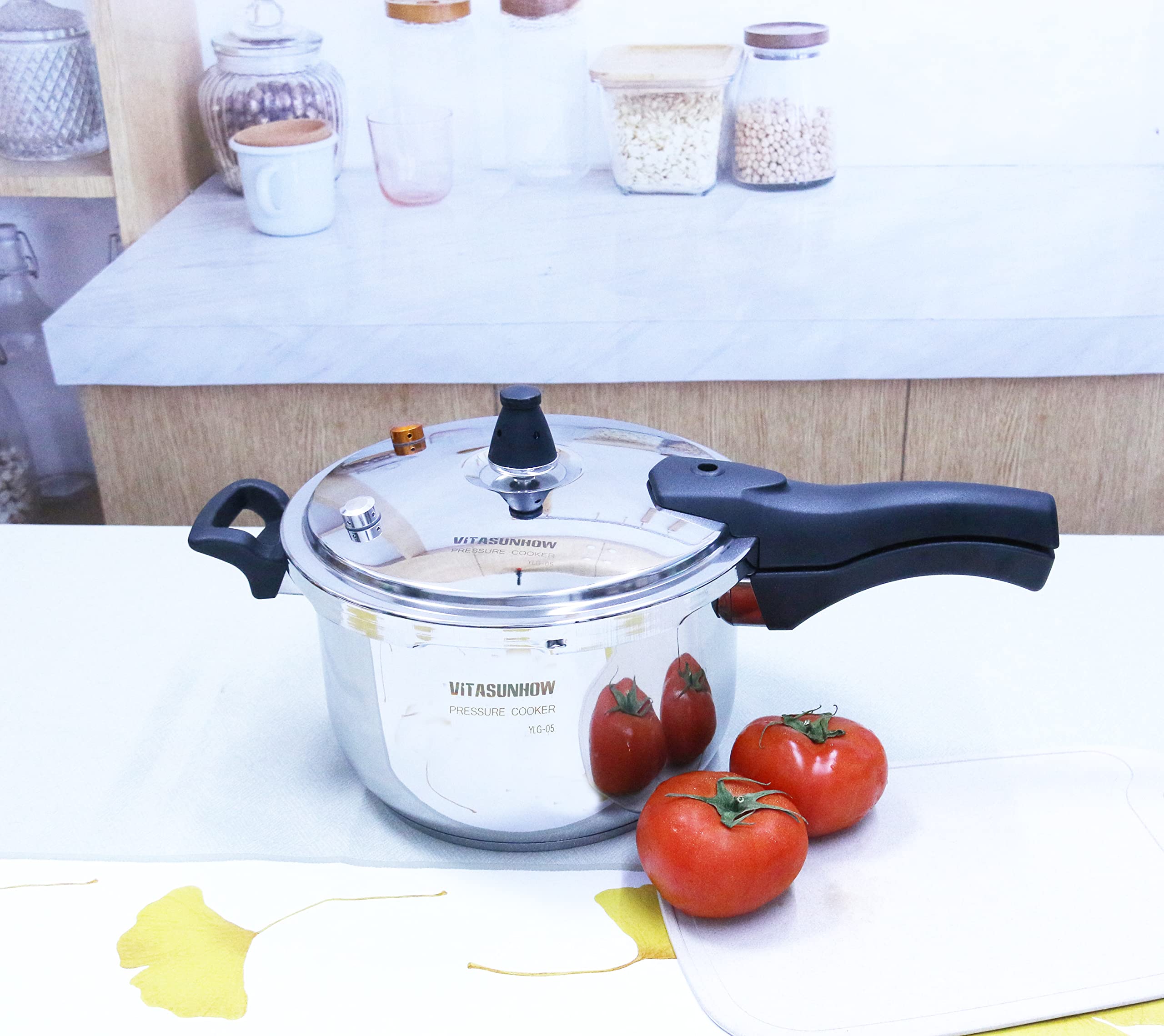 VITASUNHOW Stainless Steel Pressure Cooker with Steamer Basket, Faster Cooking and Safety Pressure Release (9-Liter)