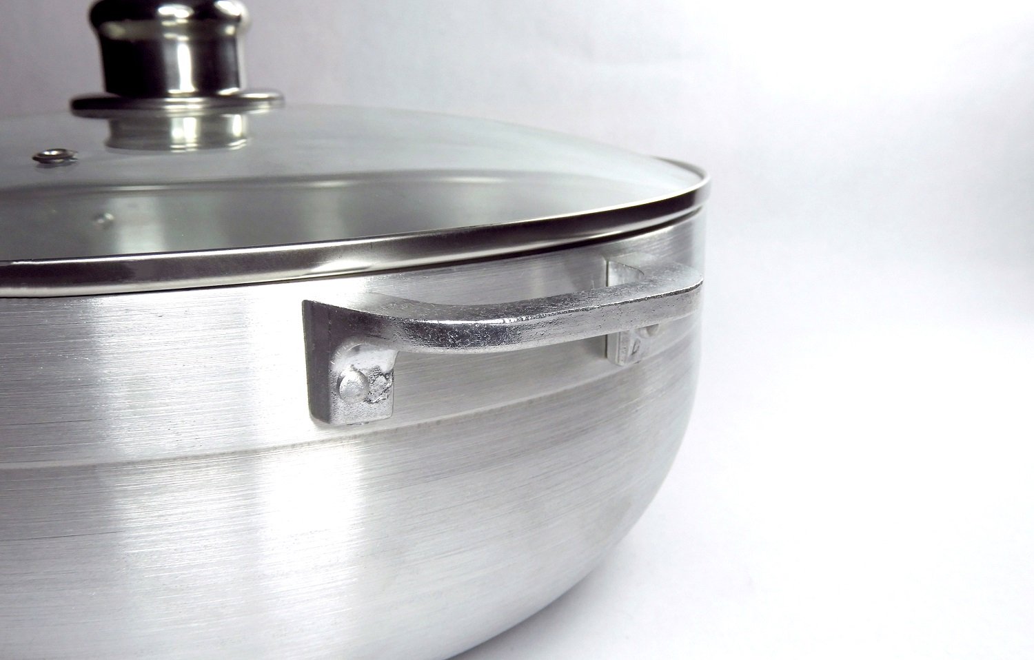 Uniware Aluminum Heavy Gauge Caldero Dutch Oven With Glass Lid, Silver, 15 quart