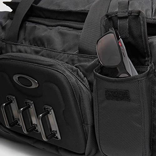 Oakley Urban Ruck RC Duffle Bag, Blackout, One Size