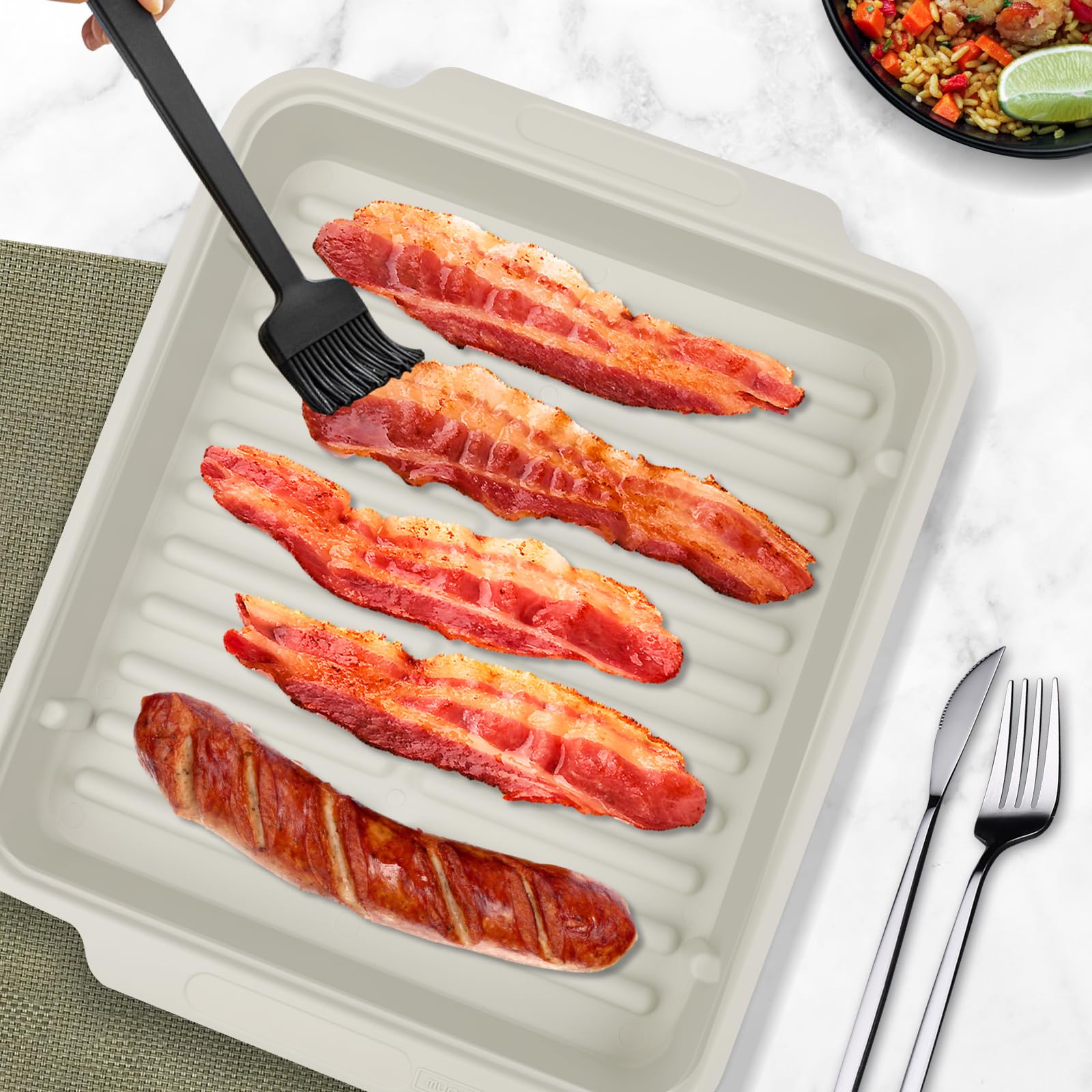 M MUGOOLER Double Microwave Bacon Cooker/Tray with Splatter Lid, Safe, Easy Clean, Convenient Kitchen Tool,for Cooking (White)