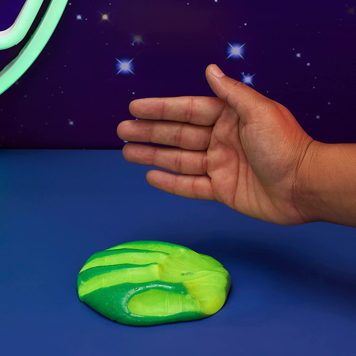 Elmer’s Glue Slime Kit, Dinosaur Night, Makes Color Changing and Glow in the Dark Slime, Includes Liquid Glue and Slime Activator, 4 Count