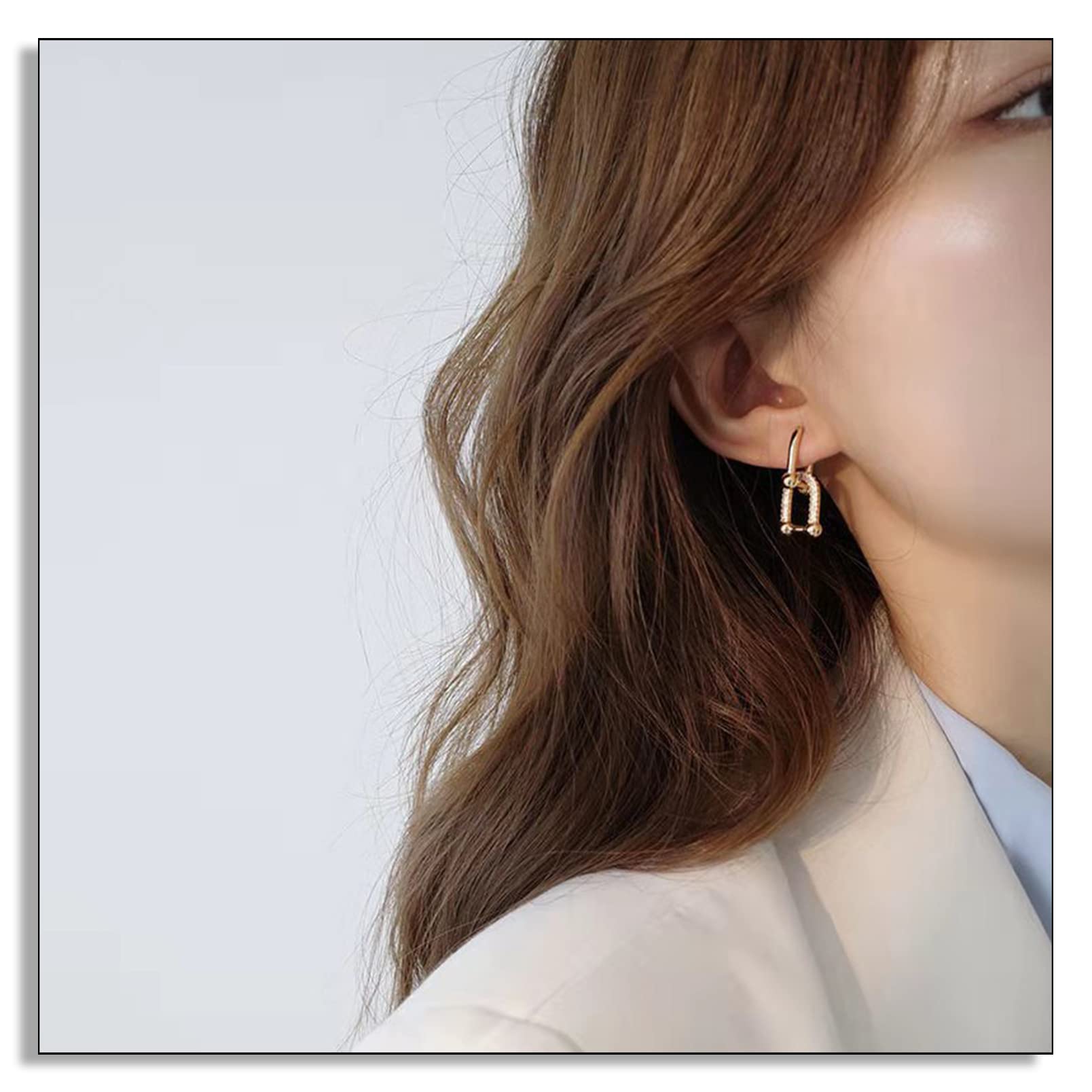 Heavstjer Fashion Alloy Hollow Rectangular Earrings Bling Crystal Earrings Geometry Dangle Drop Earrings(Gold)