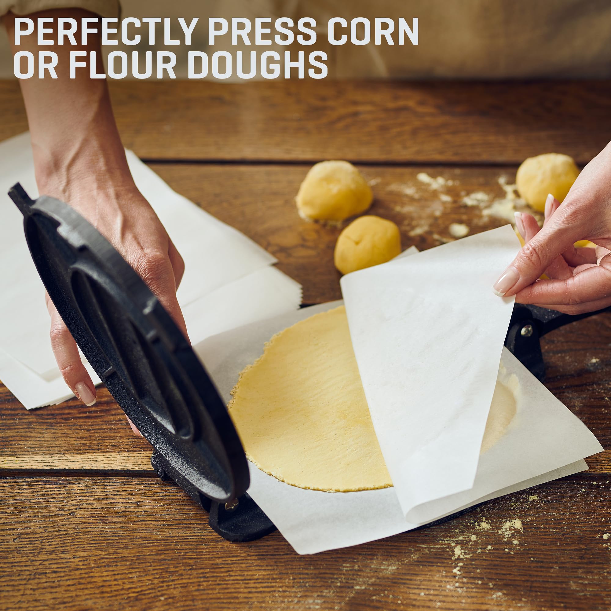 Uno Casa Cast Iron Tortilla Press 10 Inch with Cast Iron Comal Pan - Bundle of Cast Iron Tortilla Skillet for Roti Pan, Tawa Pan, Dosa Pan & Tortilla Press Pataconera