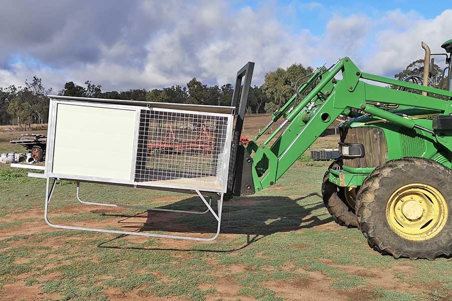 Farm & Yard Raised Safety Kennel (1-Bay (Single))